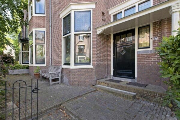 Den Hout - PUUR* Makelaars